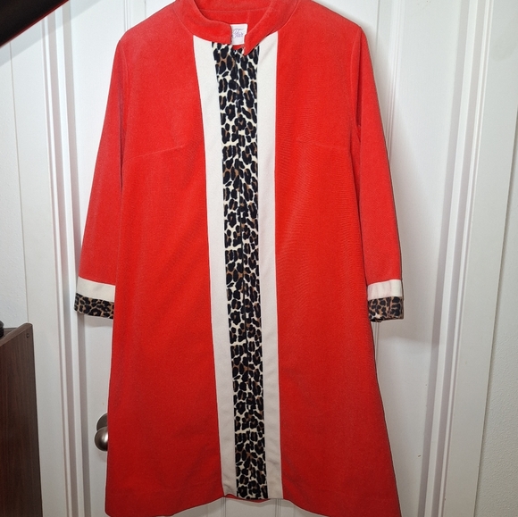 Vanity Fair | Intimates & Sleepwear | Vintage Vanity Fair Red Robe ...